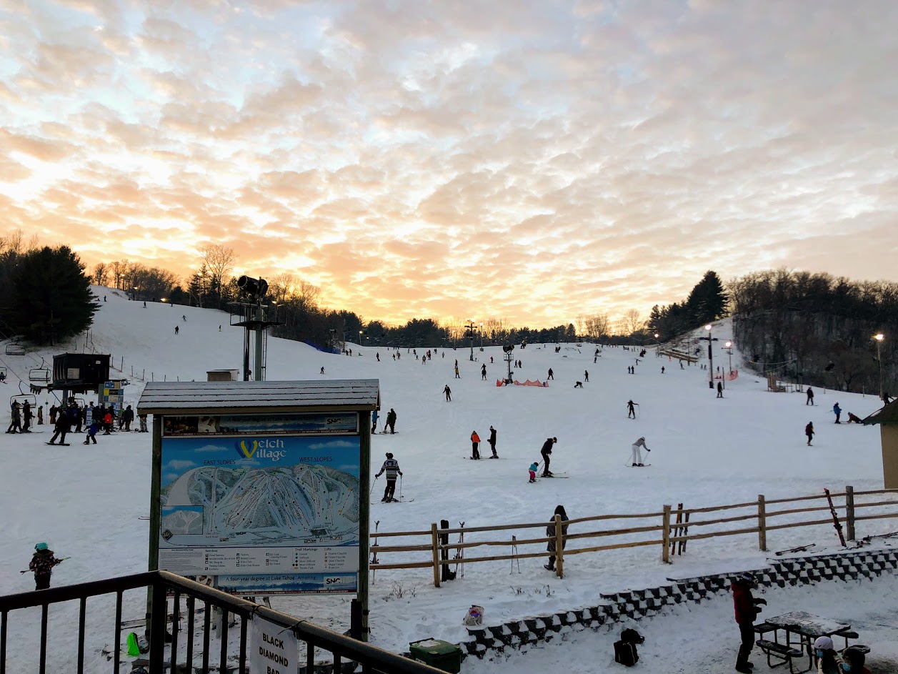 Where to Downhill Ski in Minnesota: 8 Largest Hills - Little Blue Backpack