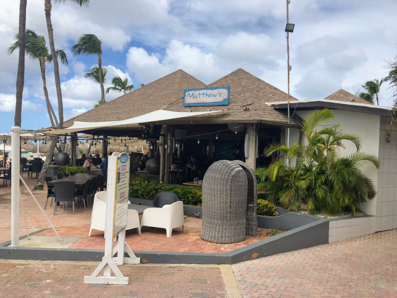 The 10 Best Restaurants in Aruba for Casual Dining - Little Blue Backpack