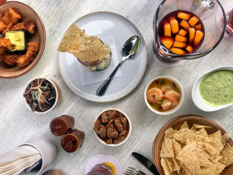 20+ Tips for Finding the Best Restaurants While Traveling - Little Blue ...