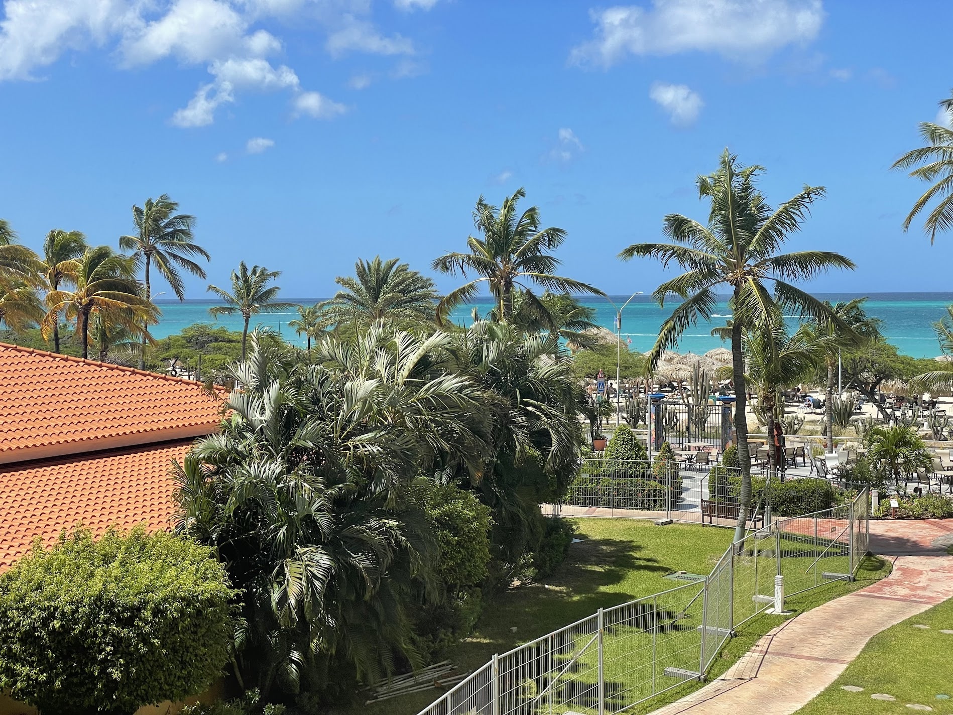 Is Aruba a Good Place to Vacation? 15 Reasons Why I Love One Happy ...